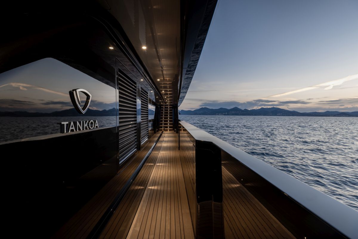 Tankoa Yachts – Olokun – Az elbűvölő fekete hölgy - AQUA Vízisport és ...